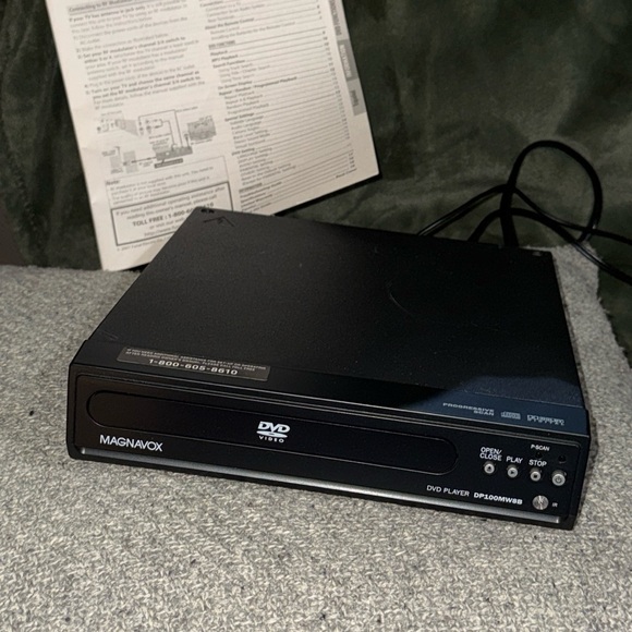 Magnavox | Other | Magnavox Dvdcd Player Dp0mw8b Power Cord And Av ...